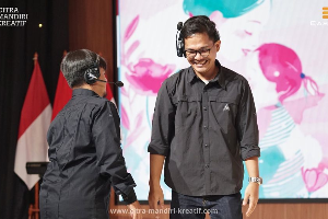 The Differences Between a Show Director and a Floor Director in an Event